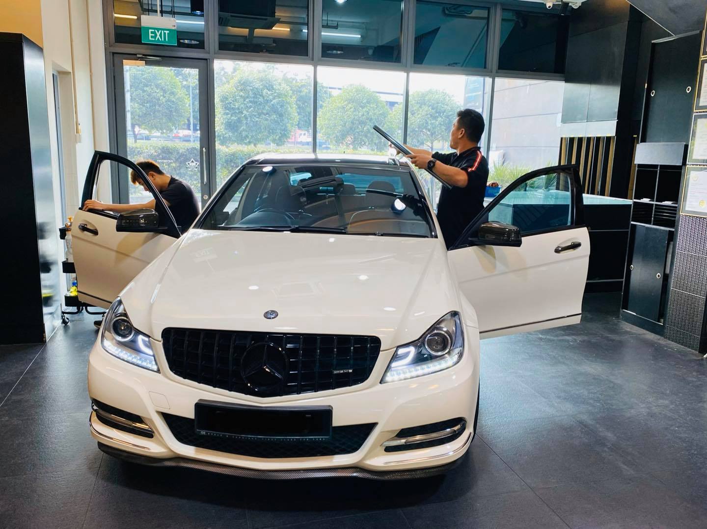 Mercedes-Benz W204 C180 - Infratint Singapore - Heat Under Control